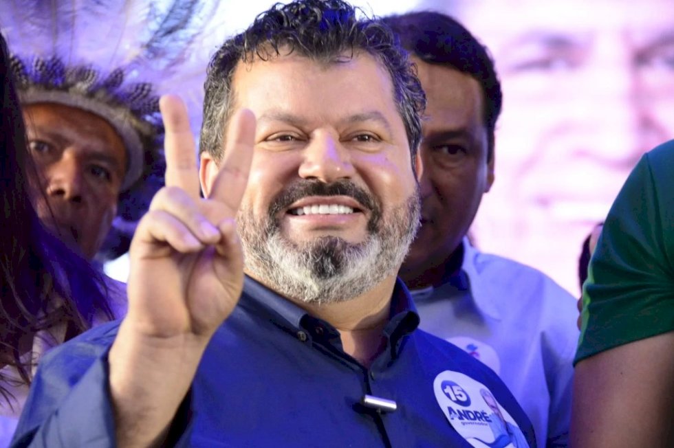 Carlos Bernardo CEO da UCP deixa o MDB e analisa convites para nova ...